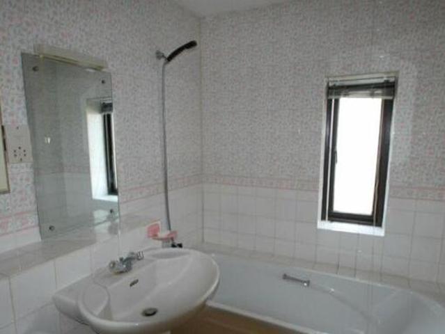 Pilgrims Court, High Street, 2 Bedroom Apartment