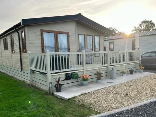 Pilling, Lancashire, 2 Bedroom Lodge