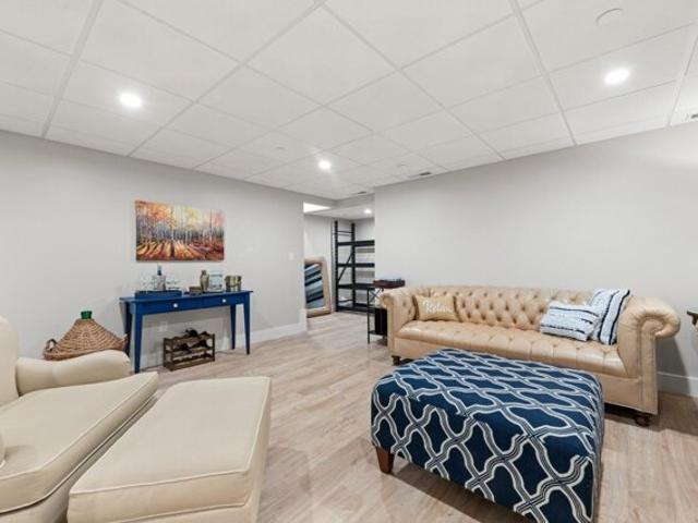 Pillsbury Ct, Candia, Home For Sale