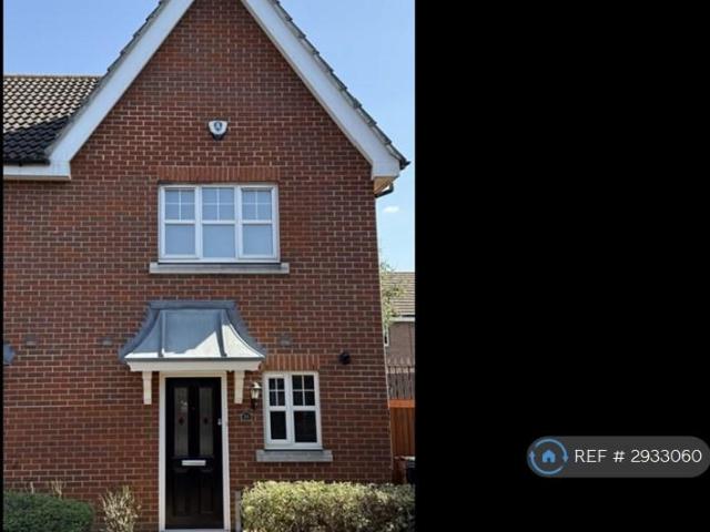 Piper Way, Ilford, IG1 2 bed end of terrace house to rent £2,150 pcm £496 pw