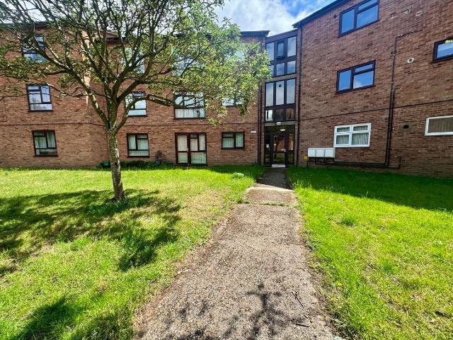 Pippin Green, Norwich NR4, 2 bed flat to rent, £1,200 pcm | PrimeLocation