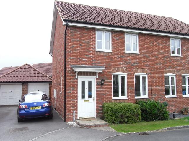 Pippin Grove, Shinfield RG2, 3 bed semi detached house to rent, £1,750 pcm | PrimeLocation