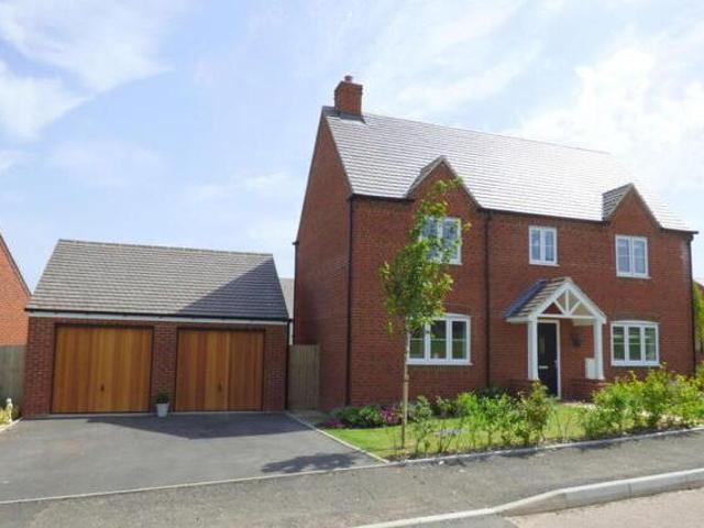 Pippin Drive, Welland, 4 Bedroom Detached