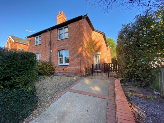 Pirbright 3 bed semi detached house to rent £2,050 pcm £473 pw