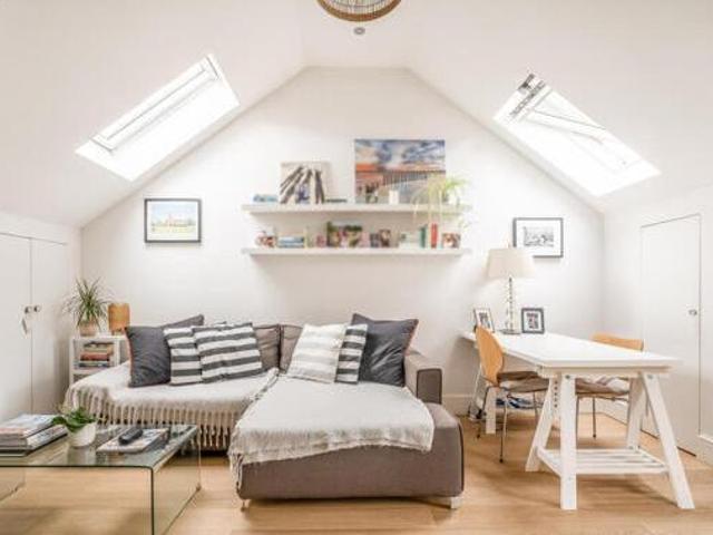Pirbright Road, London, 2 Bedroom Flat