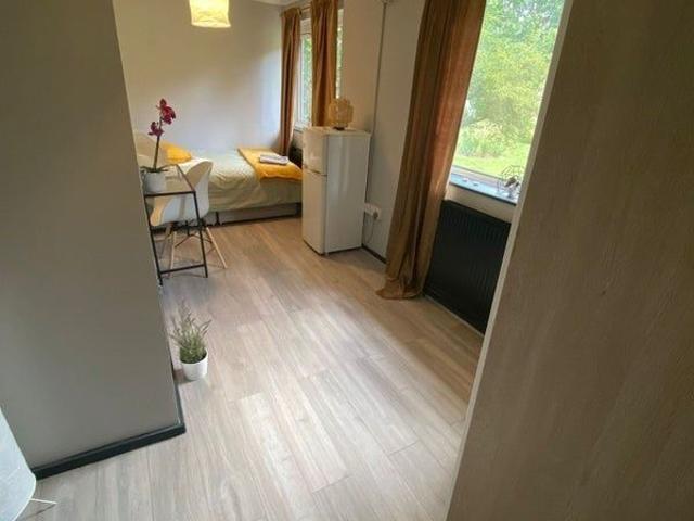 Pirie Close, London SE5, 5 bed terraced house to rent, £1,200 pcm | PrimeLocation