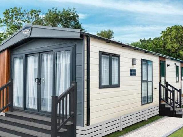 Pisces Acorn Country Park, Welney, 2 Bedroom Lodge