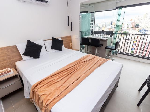 Piscina, academia, AC,cama Queen|Brazilian Corner