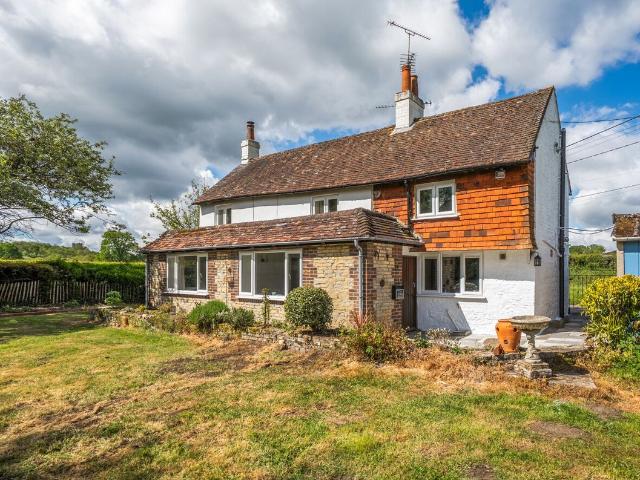 Pitt Lane, Frensham, Farnham GU10, 3 bed detached house to rent, £1,950 pcm | PrimeLocation