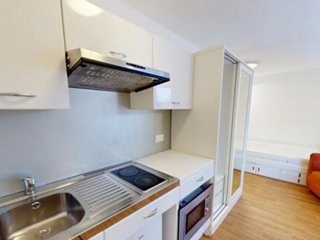 Pitt Street, Newcastle Upon Tyne, Studio Flat For