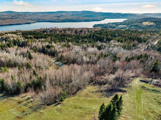 Pittsburg NH 03592 104352750