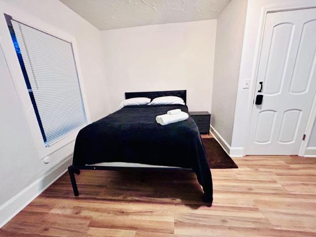 PittsburghCozy Renovated Home near MARTA & BeltLin