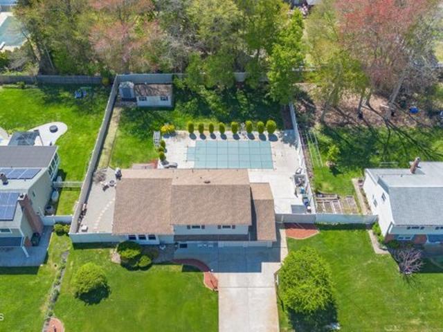 Pittsfield Rd, Howell, Home For Sale