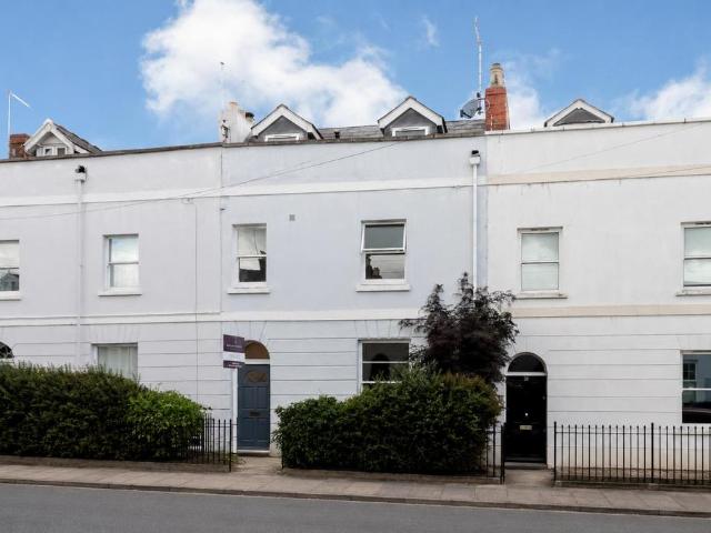 Pittville, Cheltenham, GL52 4 bed terraced house to rent £2,195 pcm £507 pw