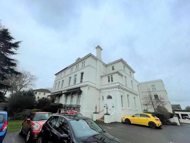 Pittville Circus Road, Askham Court Pittville Circus Road GL52, 2 bed flat to rent, £1,350 pcm | PrimeLocation