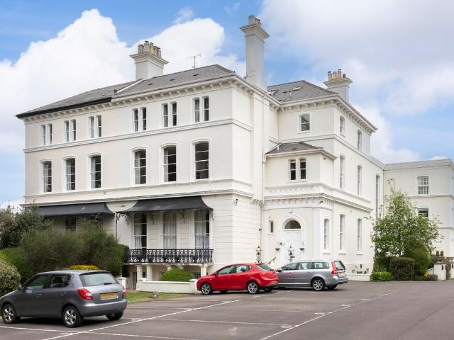 Pittville Circus Road GL52, 1 bed flat to rent, £1,250 pcm | PrimeLocation