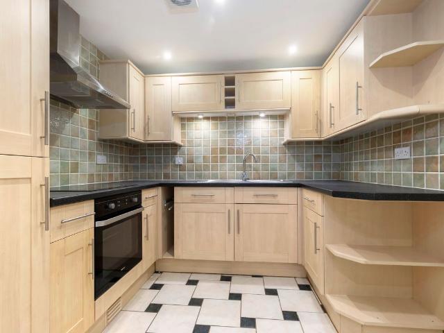 Pittville Lawn, Cheltenham GL52, 1 bed flat to rent, £950 pcm | PrimeLocation