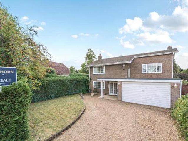 Pit Farm Road, Guildford, 3 Bedroom Detached