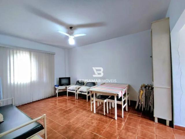 Pitangueiras duas quadras da praia, localização espetacular, garagem