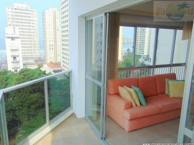 Pitangueiras Duas quadras da praia 130 m² úteis 02 vagas