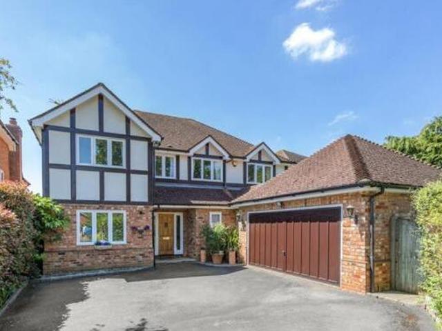 Pitch Pond Close, Knotty Green, 4 Bedroom Detached