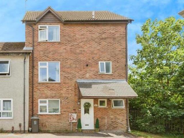 Pitchens Close, Leicester, 5 Bedroom Semi detached