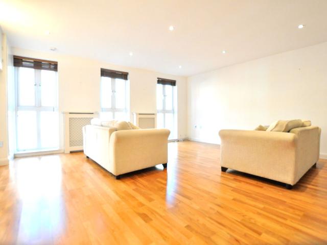 Pitfield Street, London N1, 1 bed flat to rent, £2,724 pcm | PrimeLocation