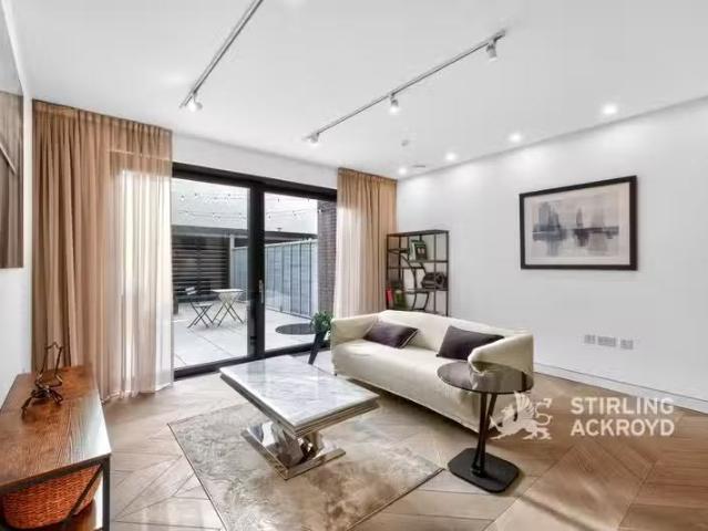 Pitfield Street, Shoreditch, London, N1 6BU