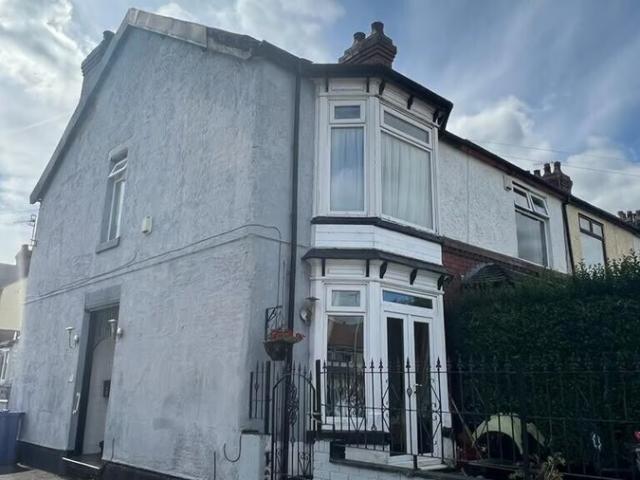 Pitgreen Lane, Newcastle Under Lyme ST5, 1 bed flat to rent, £765 pcm | PrimeLocation