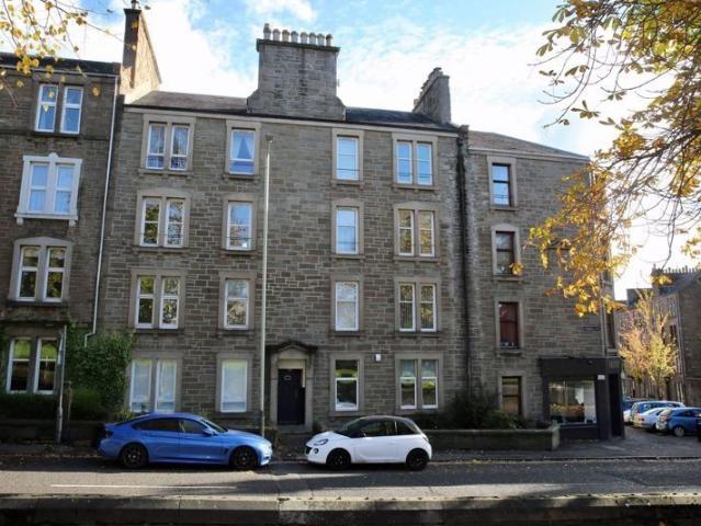 Pitkerro Road, Dundee DD4, 2 bed flat to rent, £795 pcm | PrimeLocation