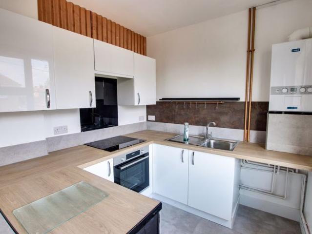 Pitman Avenue, Trowbridge BA14, 2 bed flat to rent, £895 pcm | PrimeLocation