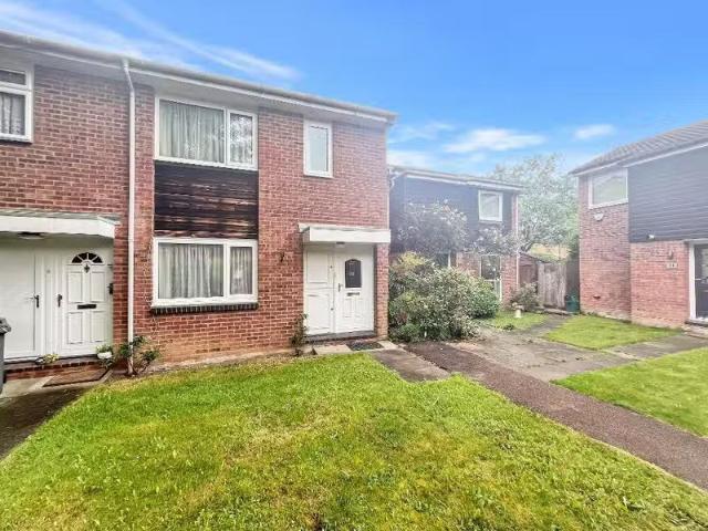 Pixton Way, Forestdale CR0 3 bed terraced house for sale £37.
