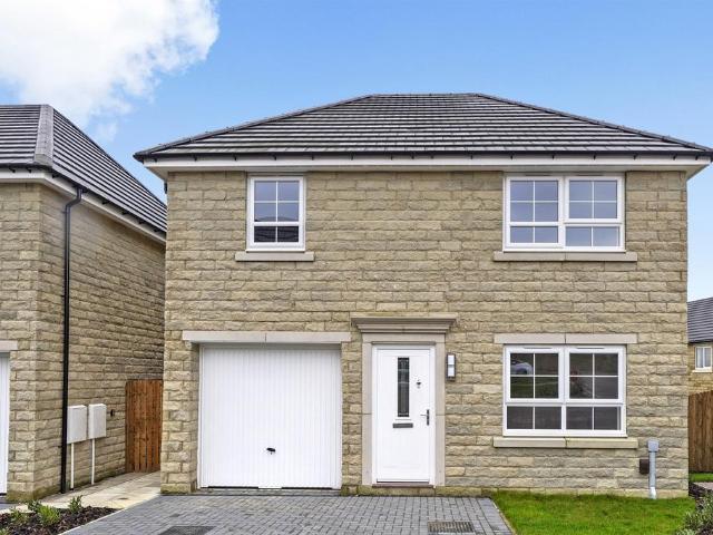 Pommell Drive, BD2 4 bed detached house to rent £1,518 pcm £350 pw