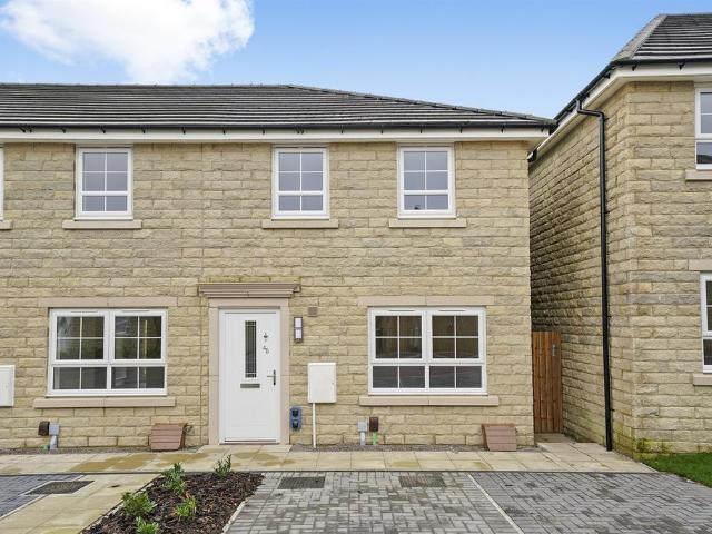 Pommell Drive, BD2 3 bed terraced house to rent £1,230 pcm £284 pw