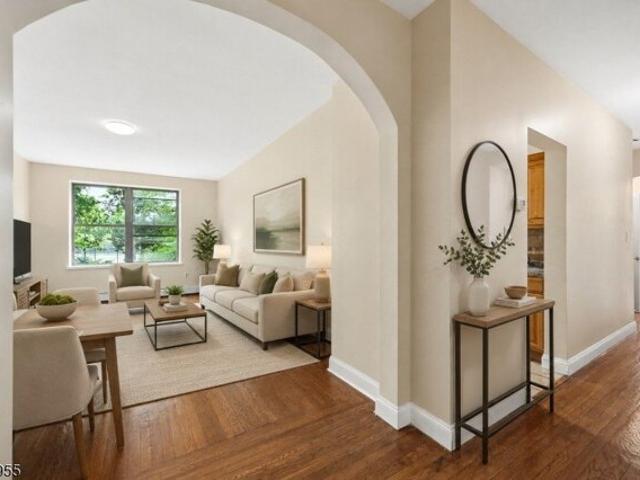 Pomona Ave Apt C, Newark, Condo For Sale