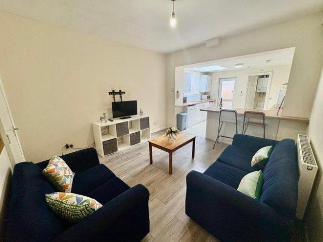 Pomona st 5 bed house share to rent £2,035 pcm £470 pw
