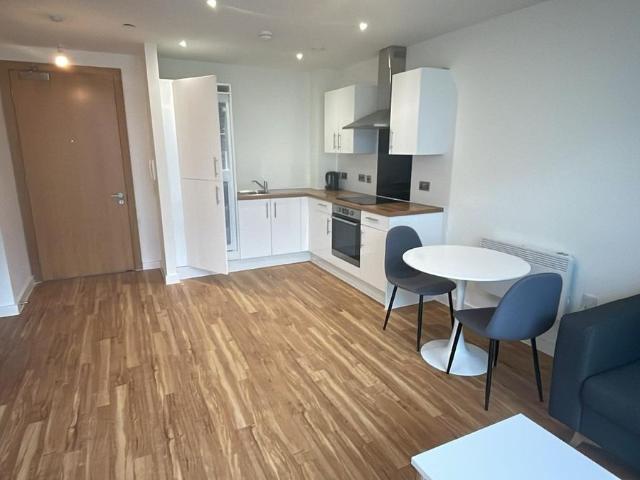 Pomona Strand, Old Trafford, Manchester M16, 1 bed flat to rent, £1,050 pcm | PrimeLocation
