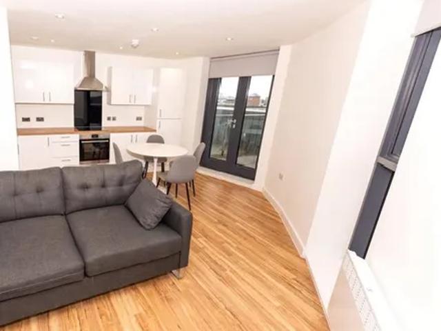 Pomona Strand, Trafford, M16 0YD, United Kingdom | 3 bed apartment for rent #140656067 | Rentberry