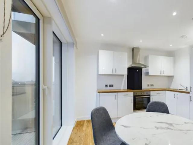 Pomona Strand, Trafford, M16 0YD, United Kingdom | 3 bed apartment for rent #168287483 | Rentberry