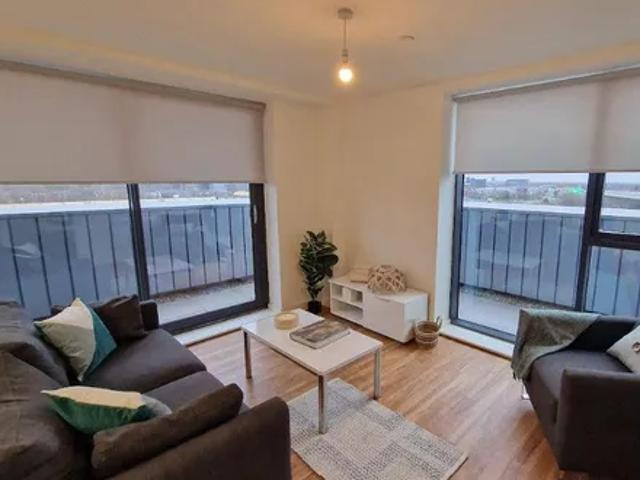 Pomona Strand, Trafford, M16 0YD, United Kingdom | 3 bed apartment for rent #115024814 | Rentberry