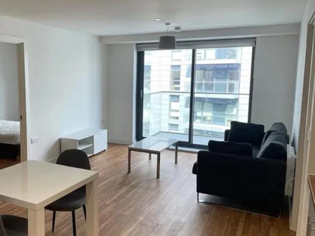 Pomona Strand, Trafford, M16 0YD, United Kingdom | 2 bed apartment for rent #139268597 | Rentberry