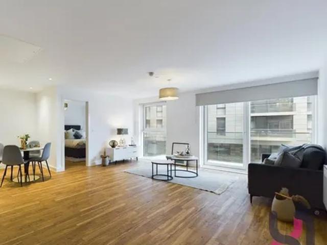 Pomona Strand, Trafford, M16 0YD, United Kingdom | 2 bed apartment for rent #139268962 | Rentberry