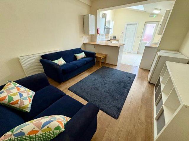 Pomona Street, Sheffield, South Yorkshire S11, 5 bed shared accommodation to rent, £407 pppm | PrimeLocation