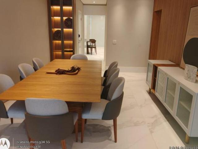 Pompéia, Frente, Mobiliado, 3 Dorm, 2 suites, 160m2, 2 Vagas privativas, Lazer