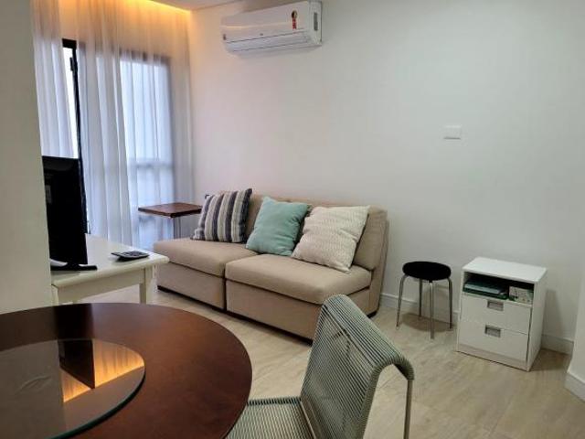 Pompeia proximo a praia, Ótimo, Quarto e Sala, Cozinha Americana, 1 vaga de garage