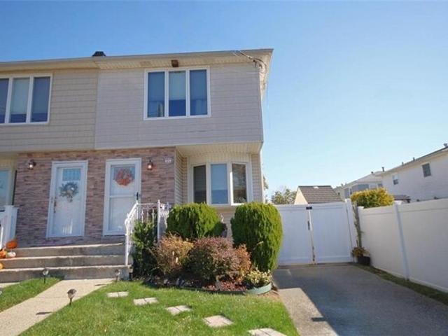Pompey Ave, Staten Island, Home For Sale