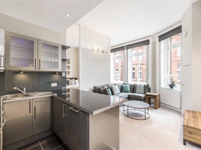 Pont Street, Knightsbridge, London SW1X, Studio to rent, £2,817 pcm | PrimeLocation