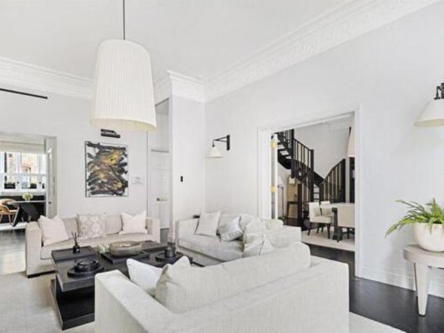 Pont Street, Knightsbridge, 3 Bedroom Apartment