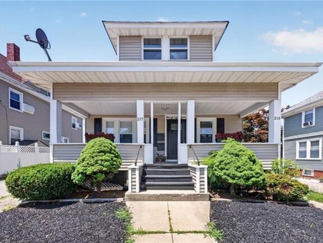 Pontiac Ave, Cranston, Home For Sale