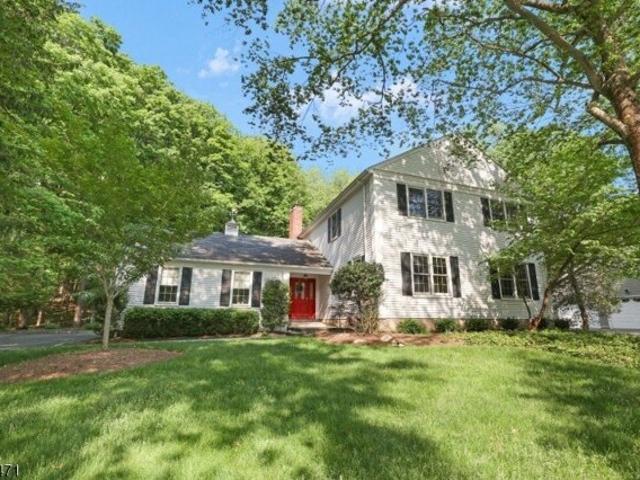Pontiac Dr, Wayne, Home For Sale